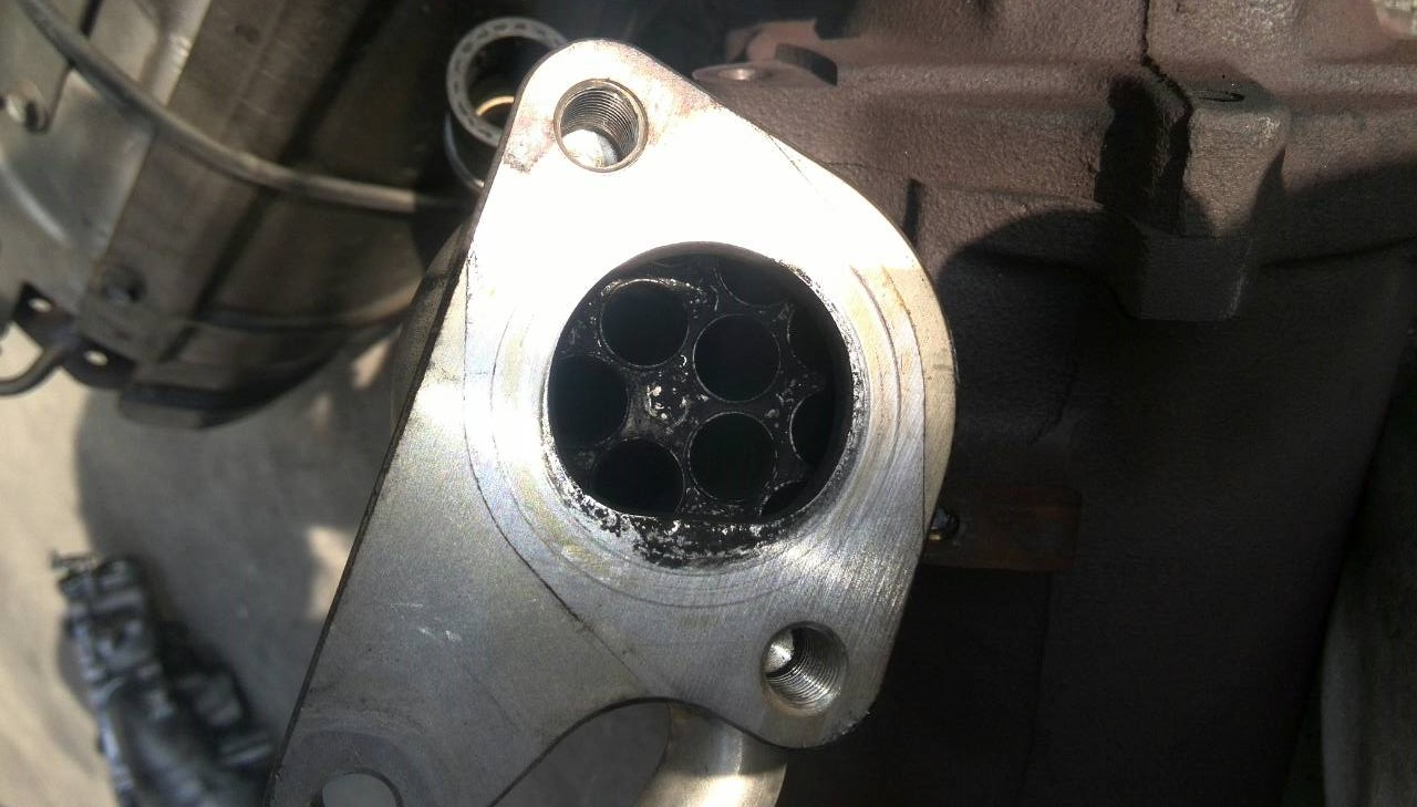 日産 E25 キャラバン DPF分解清掃 東伸自動車